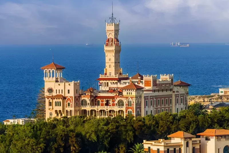 Alessandria d’Egitto: Guida a Storia, Mare, Clima e Attrazioni